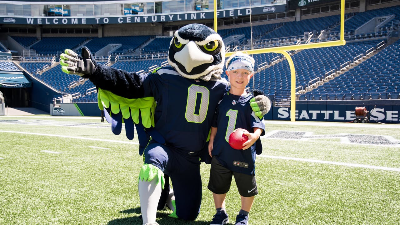 Seahawks Host Make-A-Wish Kids At CenturyLink Field, VMAC