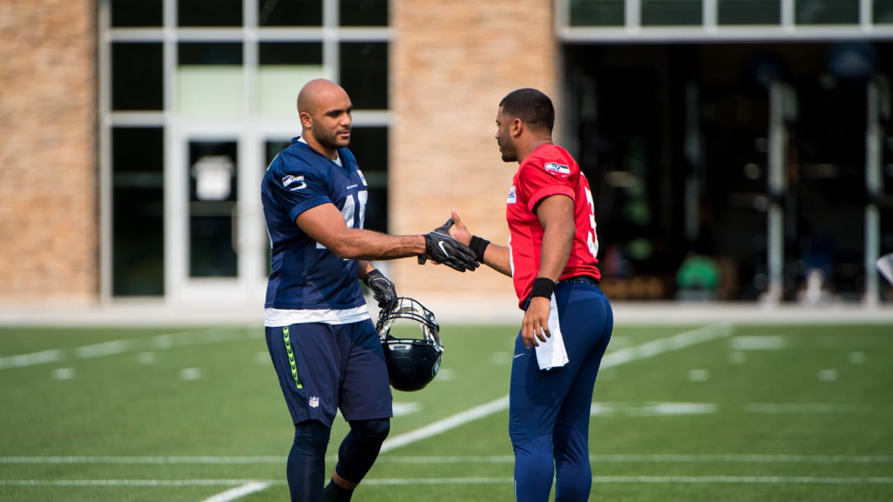 Seahawks Sign LB Austin Calitro, Waive LB Dadi Nicolas