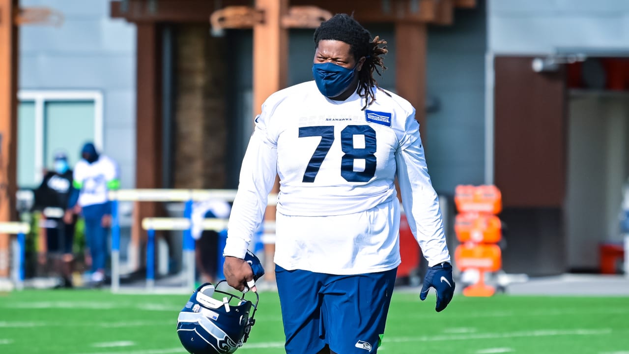 Time For "Snacks," Carson & Hyde Ruled Out And Other Roster Moves For ...