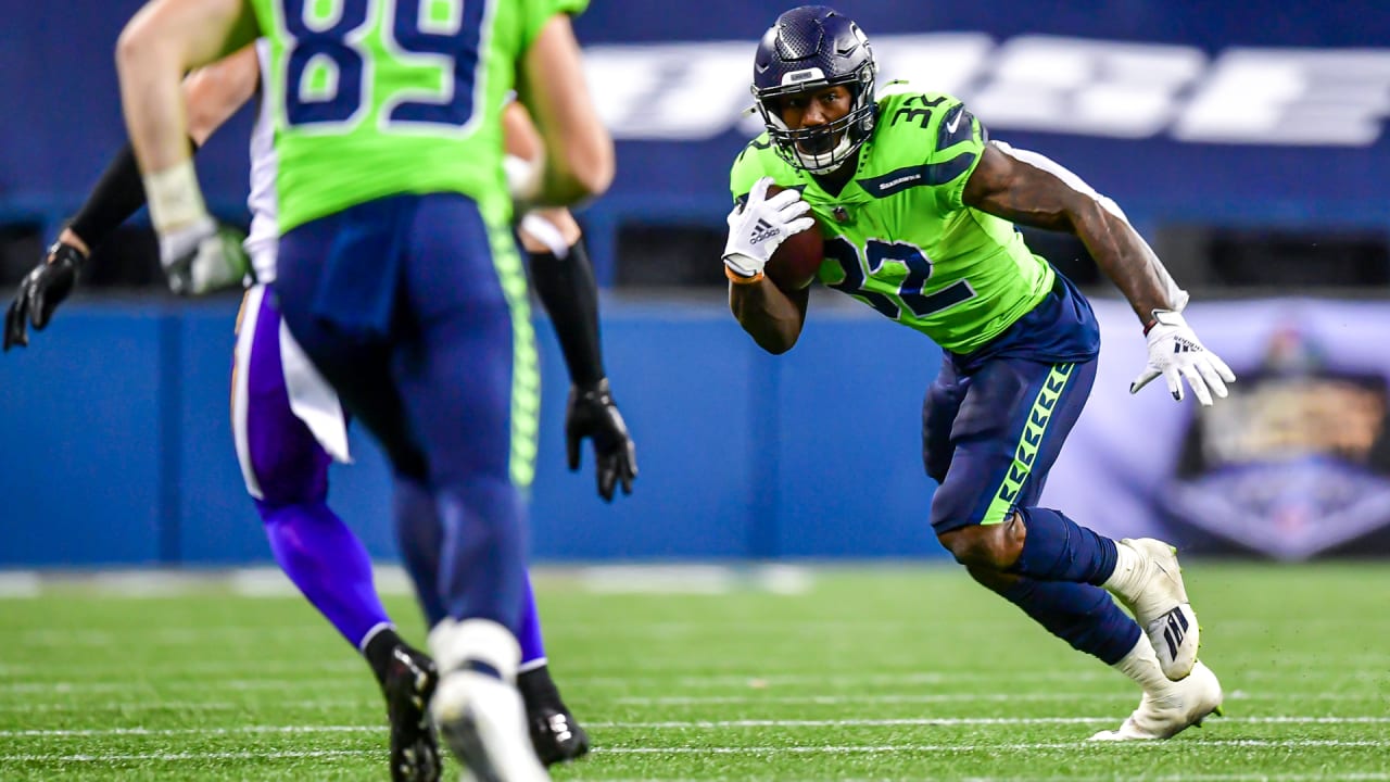 Chris Carson Ranked One Of NFL's Toughest RBs To Defend Entering 2021