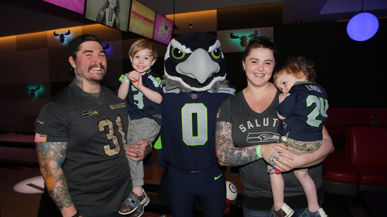 Seahawks Team With Wounded Warrior Project To Host Military Family Night