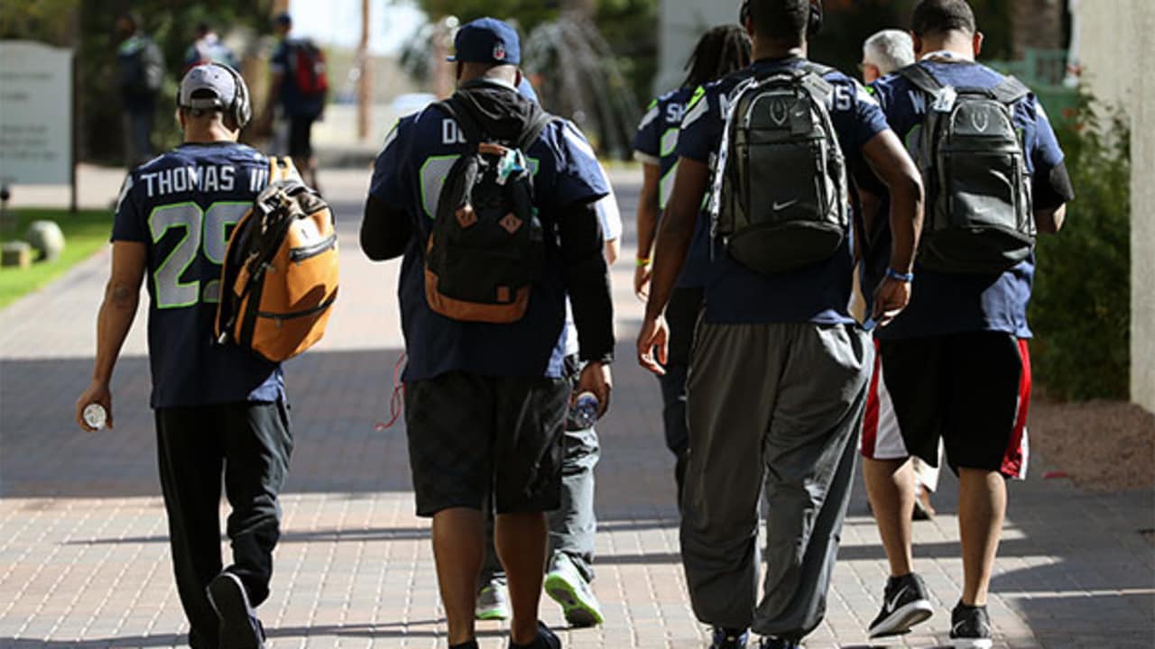 Wednesday in Hawkville: Seahawks get back to basics, and football