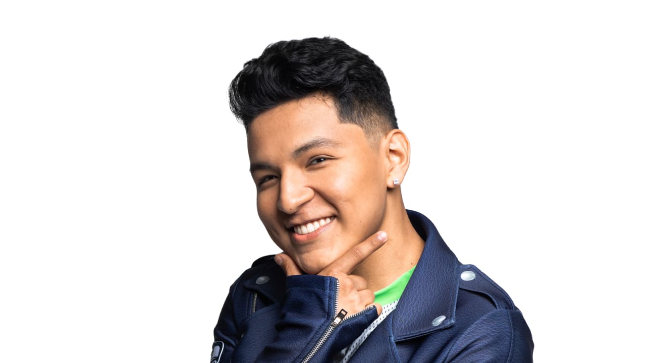 PHOTOS: Glamour Shots Of Seahawks Dancer Jony