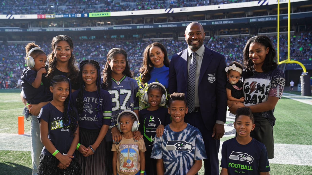 PHOTOS: Behind The Scenes Of The Sound Episode 7 "Back Home"