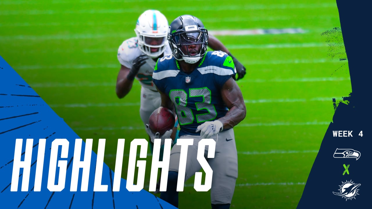 David Moore Takes The Fly Sweep For 21 yards And A First Down