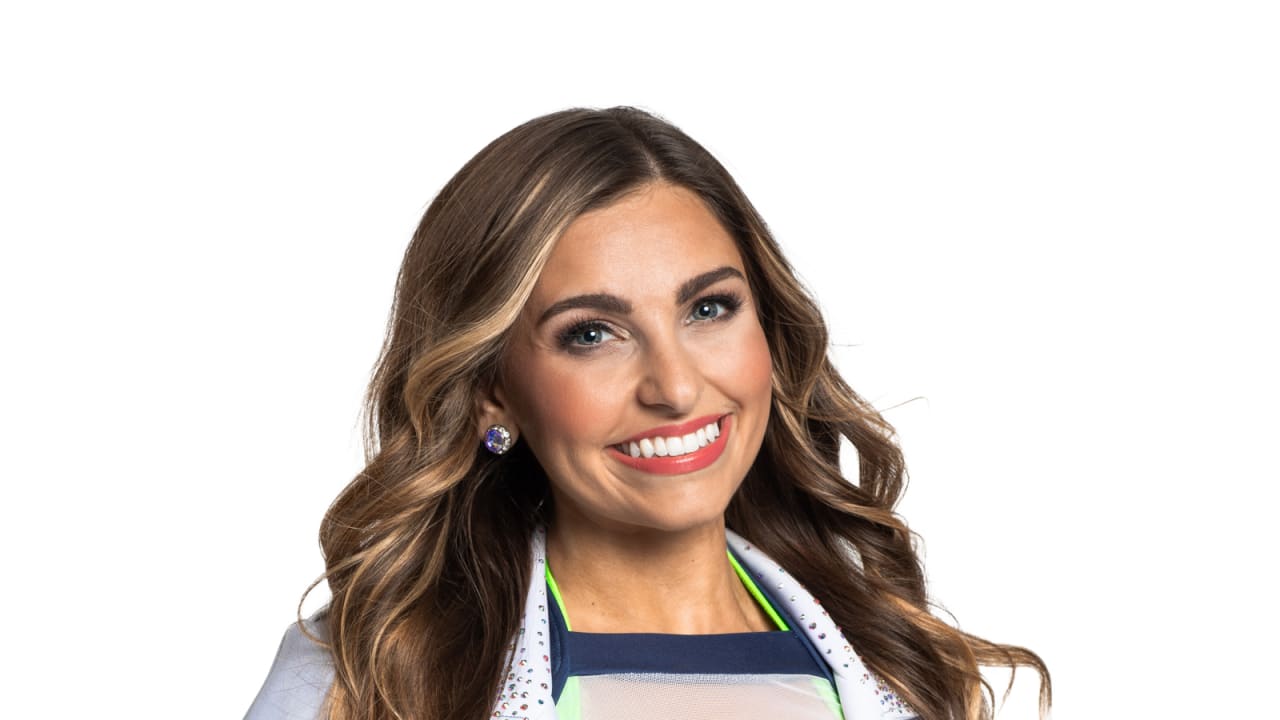 PHOTOS: Glamour Shots Of Seahawks Dancer Ashley