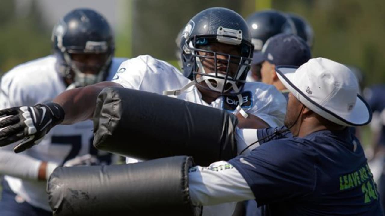 Seahawks Daily - Defensive Line Using Martial Arts