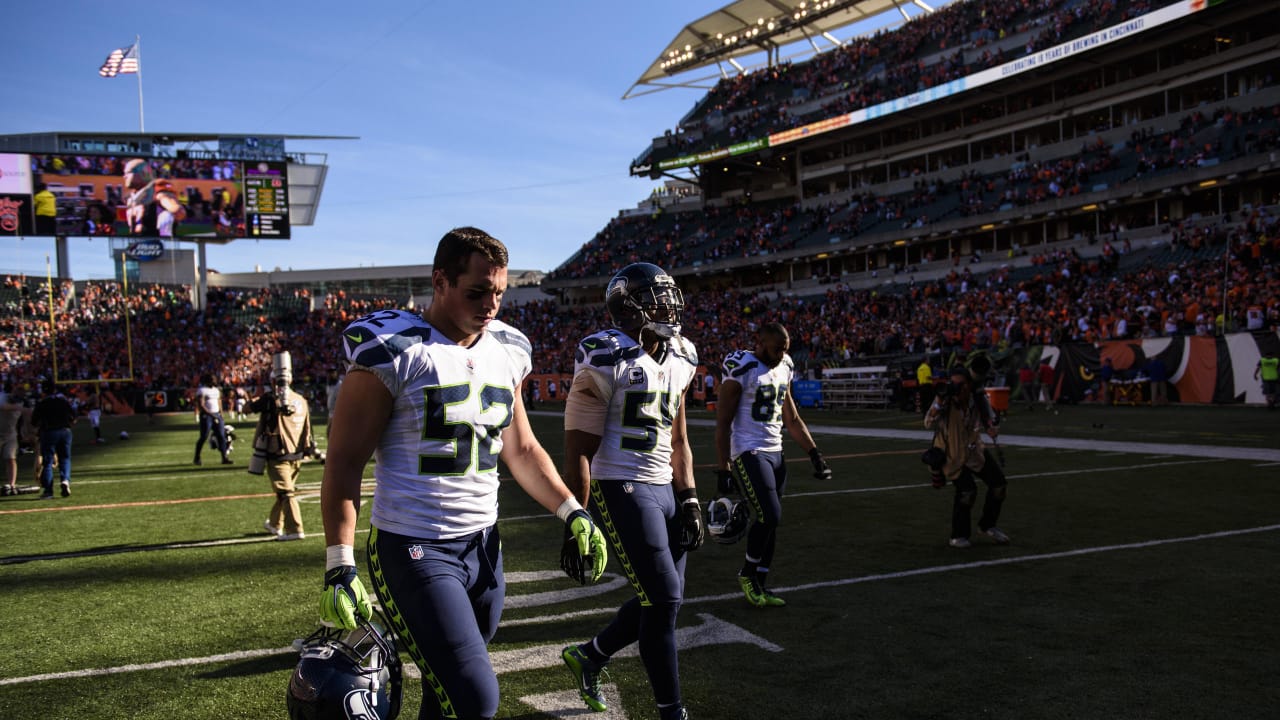 Seahawks Daily - Reviewing the Game Film