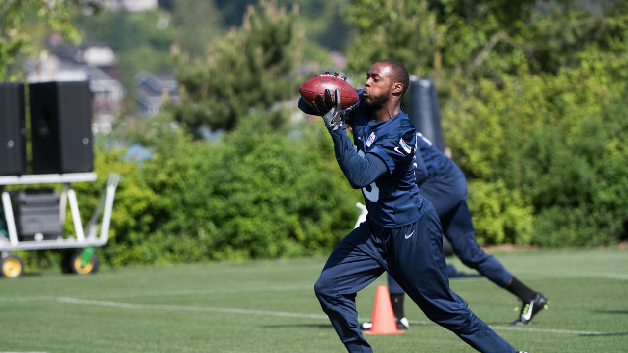 Cyril Grayson Wraps Up Busy Weekend With Seahawks Rookie Minicamp