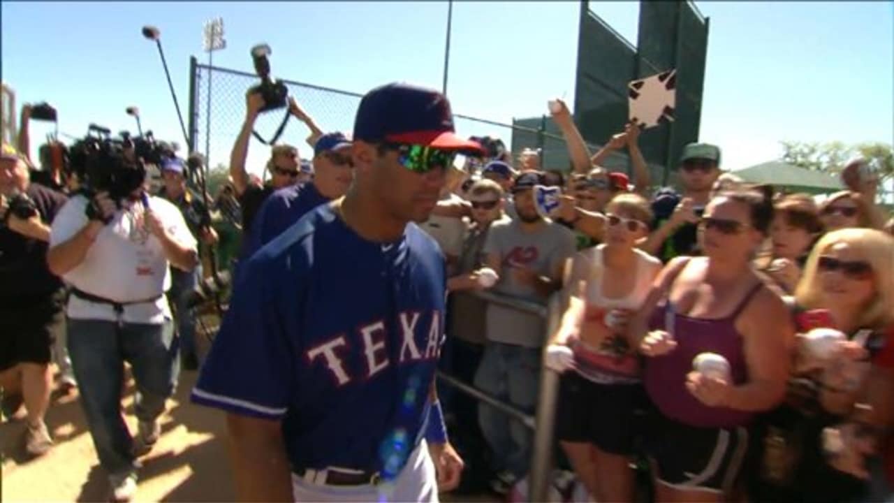 Seattle Seahawks QB Russell Wilson practices at Texas Rangers spring ...