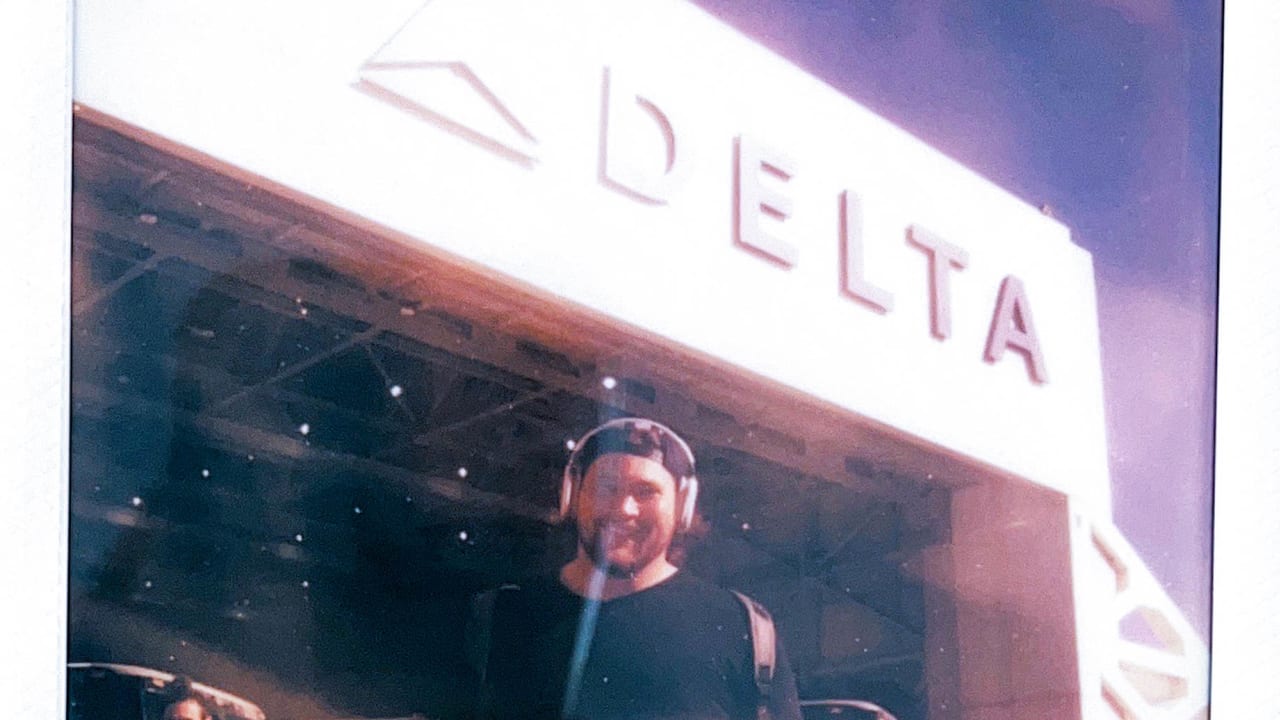 PHOTOS: Taking Flight With Delta - Week 2