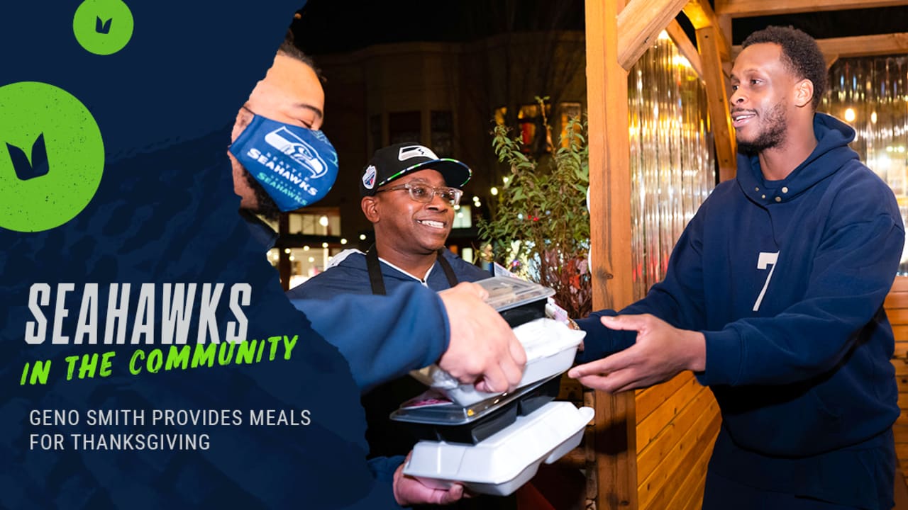PHOTOS: Geno Smith Helps Families Celebrate Thanksgiving