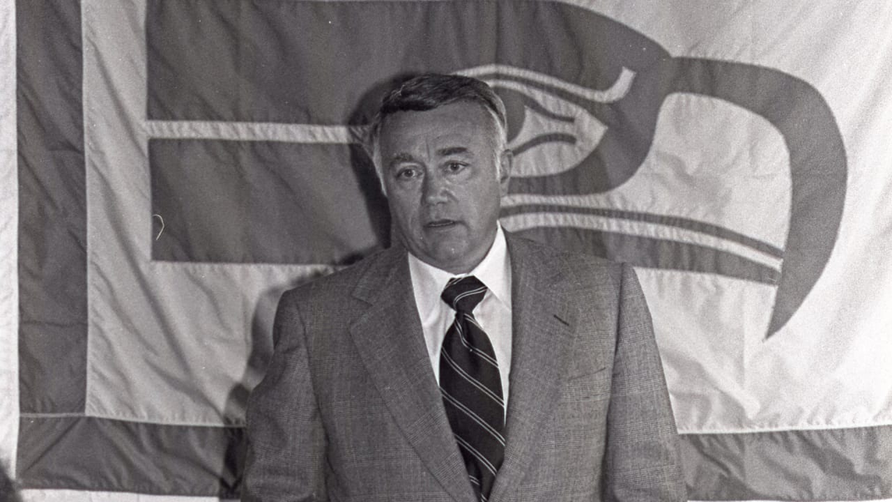 Seahawks Mourn The Loss of John Thompson