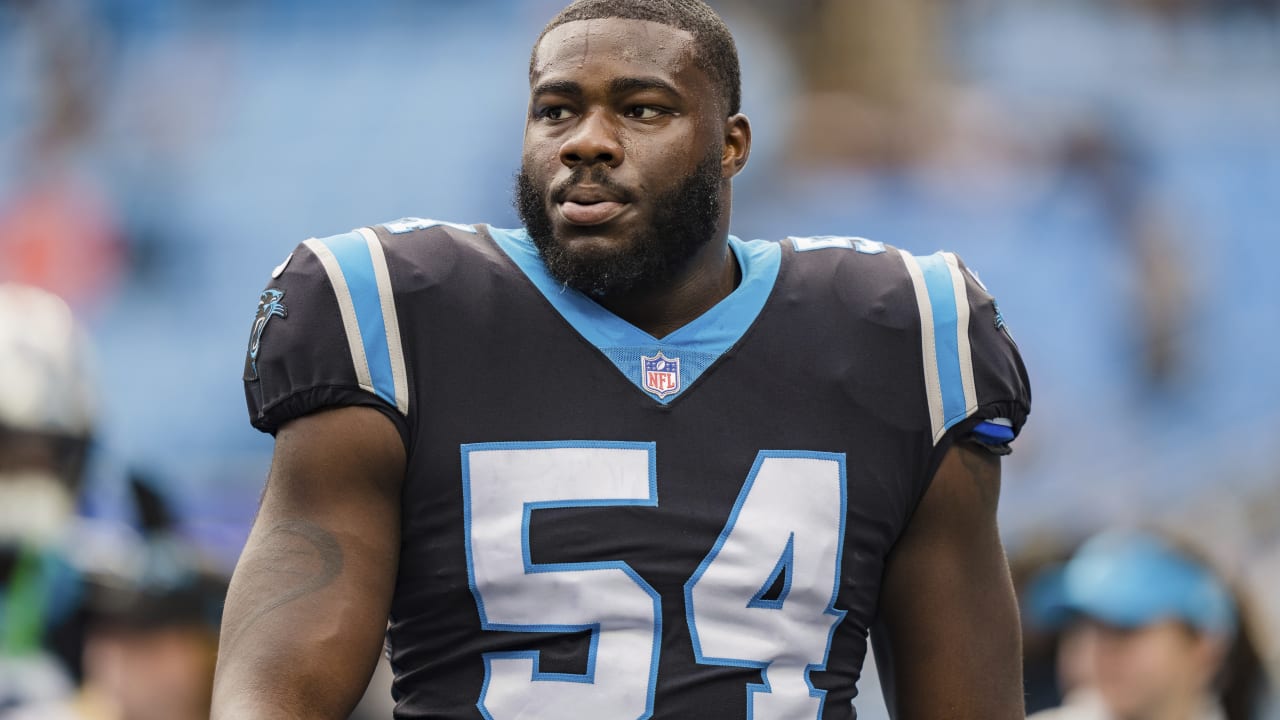 Seahawks Sign DT Daviyon Nixon, Waive RB Tony Jones Jr.