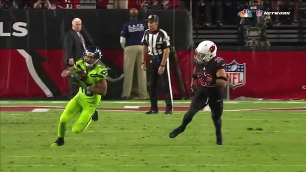 Tyler Lockett Beats Cardinals Safety For 16-Yard Catch And Run