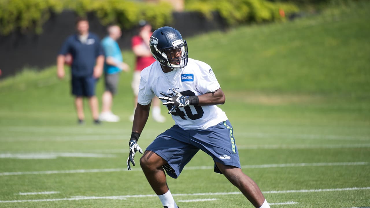 Seahawks Sign FB Brandon Cottom, LB Tyrell Adams; Part Ways With OL ...