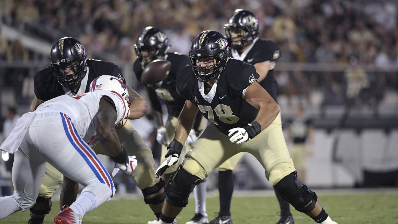 Seahawks Sign Tackles Wyatt Miller & Andrew Jones To Practice Squad