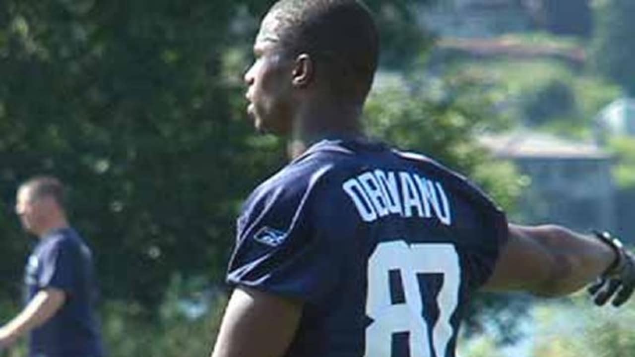 Bing Player Profile - Ben Obomanu