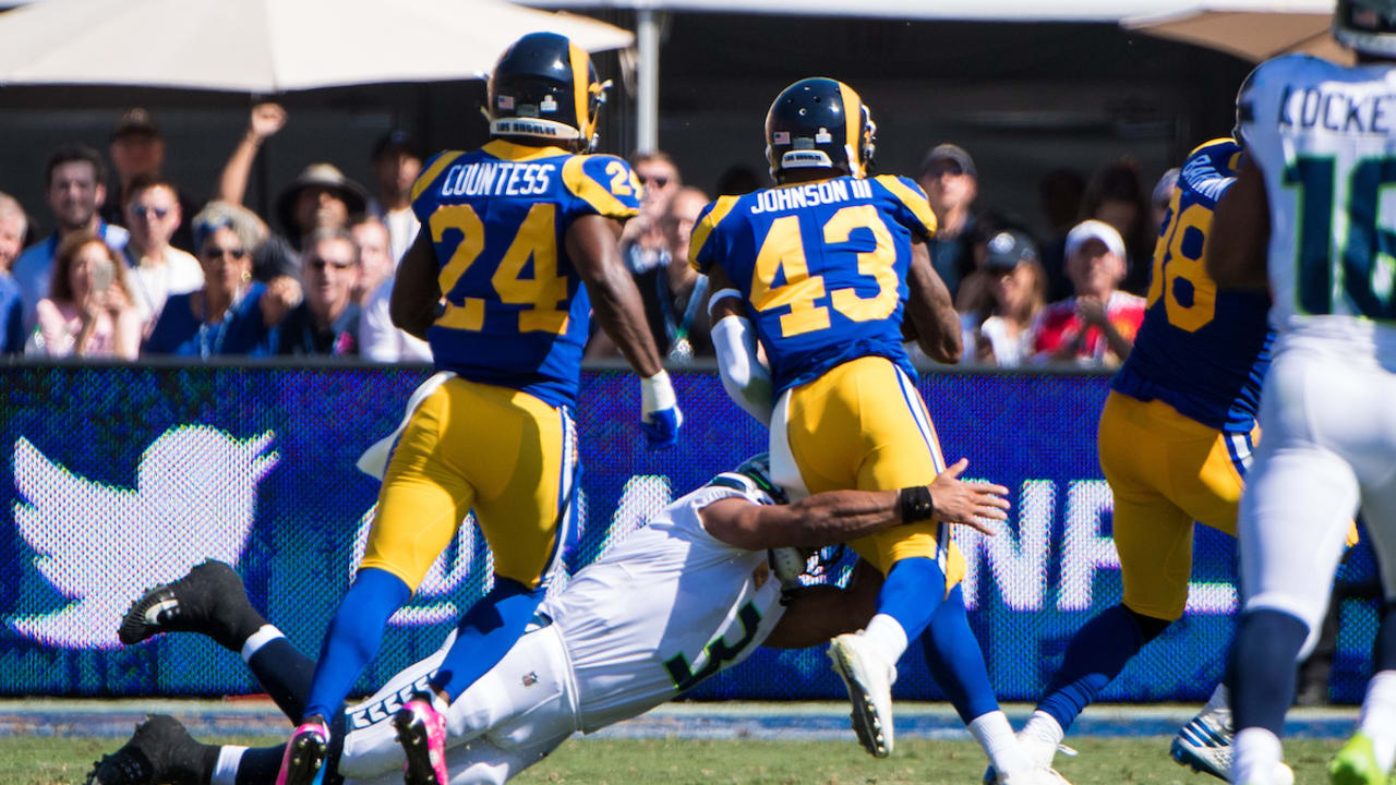 Locker Room Sound at Rams: Russell Wilson Showed "To Never Give Up" On ...