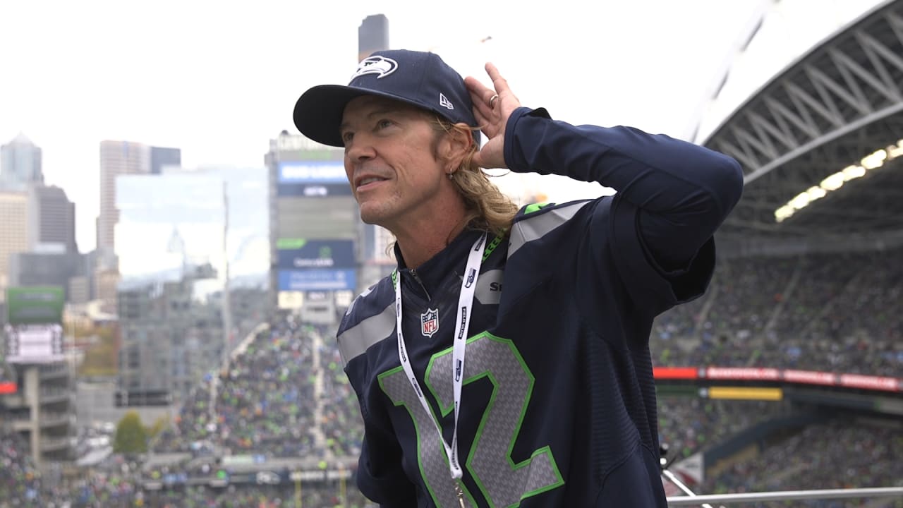 12 Flag Raiser Interview - Duff McKagan
