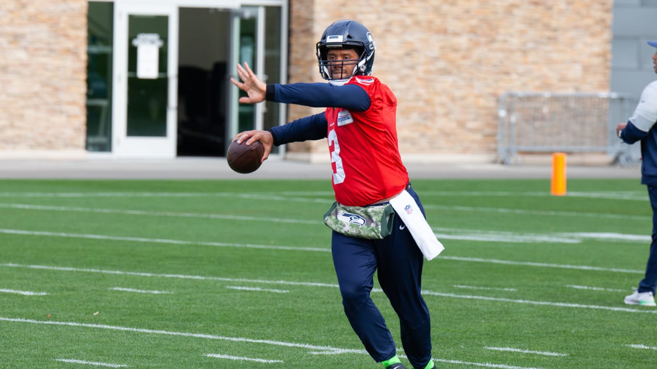 Seahawks QB Russell Wilson Back From Injury & Ready For “A New Beginning”