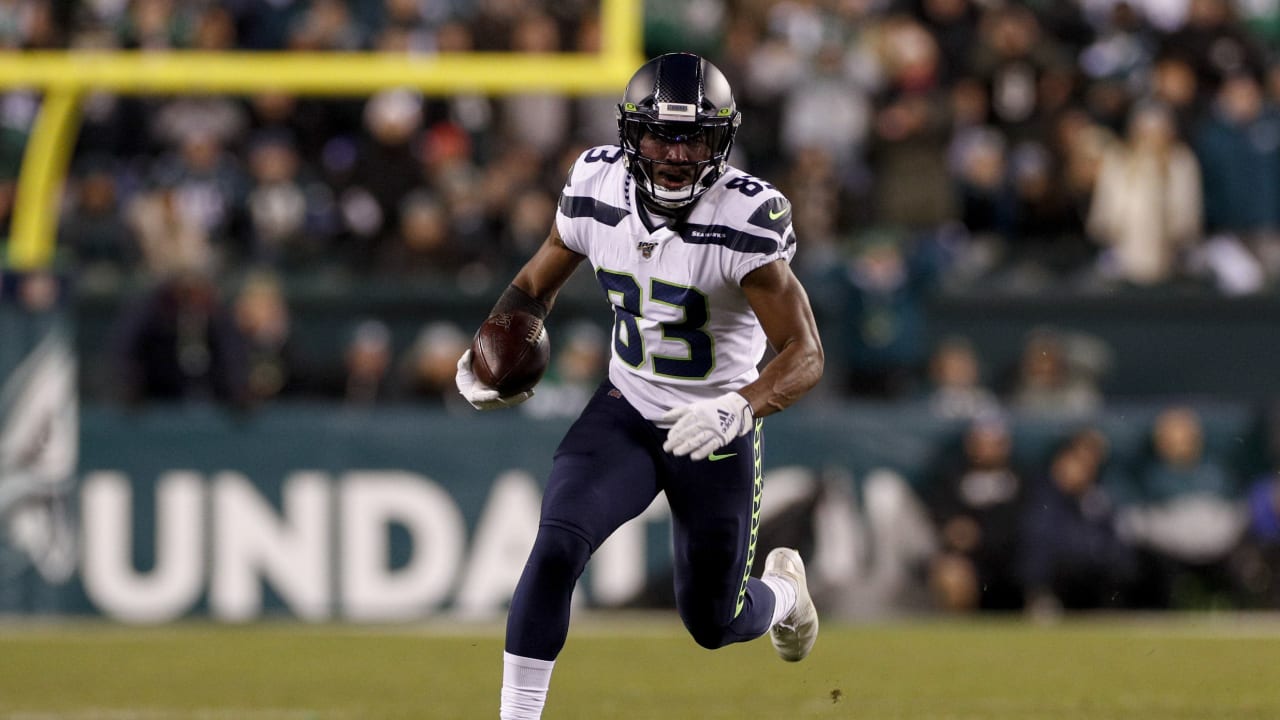 Seahawks Receiver David Moore Signs Restricted Free Agent Tender