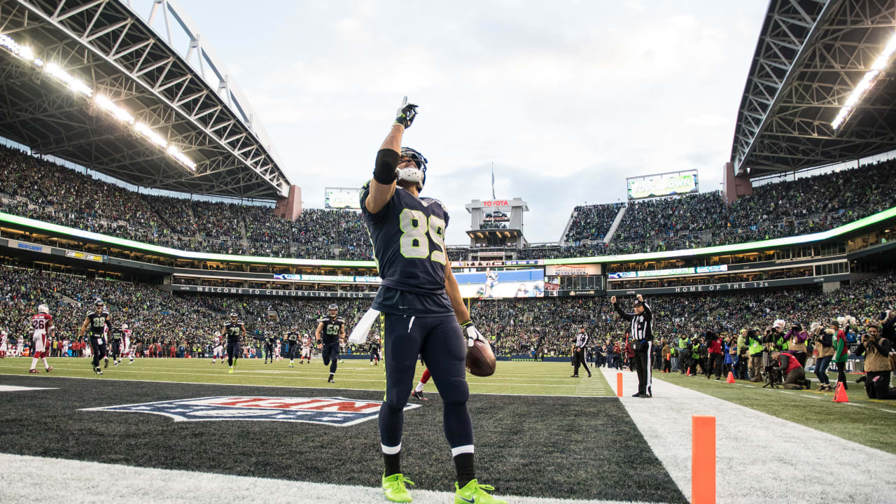 By the Numbers: Doug Baldwin Sets New Career Marks In 34-31 Loss To ...