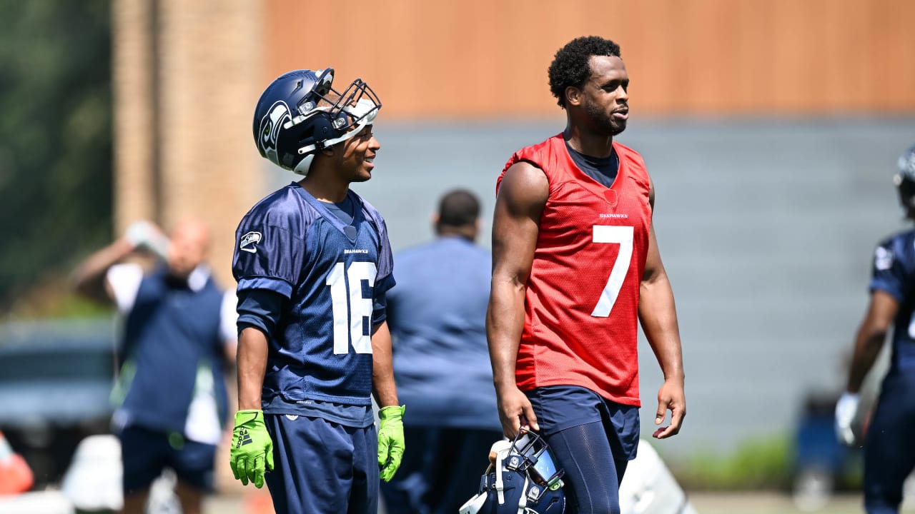 PHOTOS: Seahawks Take The Field For Field For OTA #5