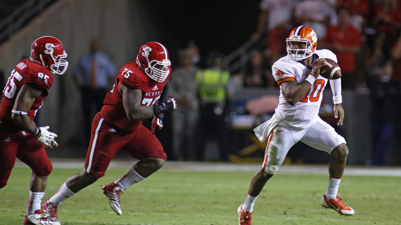 Seahawks sign defensive tackle T.Y. McGill