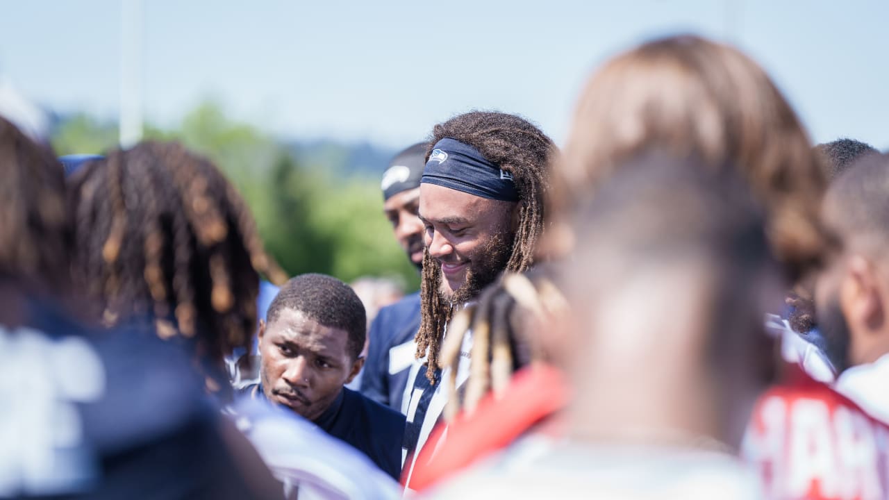 PHOTOS: Seahawks Rookies Get Early Seattle Summer Preview During Day ...