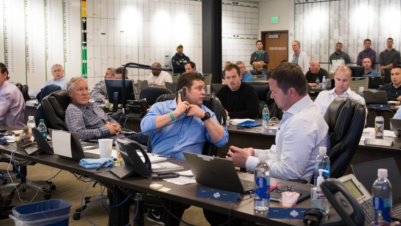 Inside The Seahawks 2017 NFL Draft Room: Day 2
