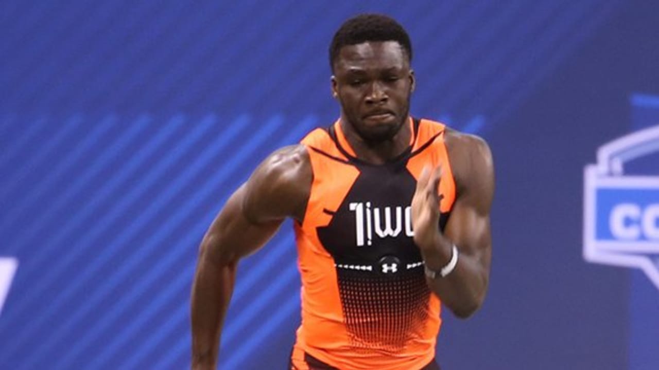 USC wide receiver Nelson Agholor runs the 40