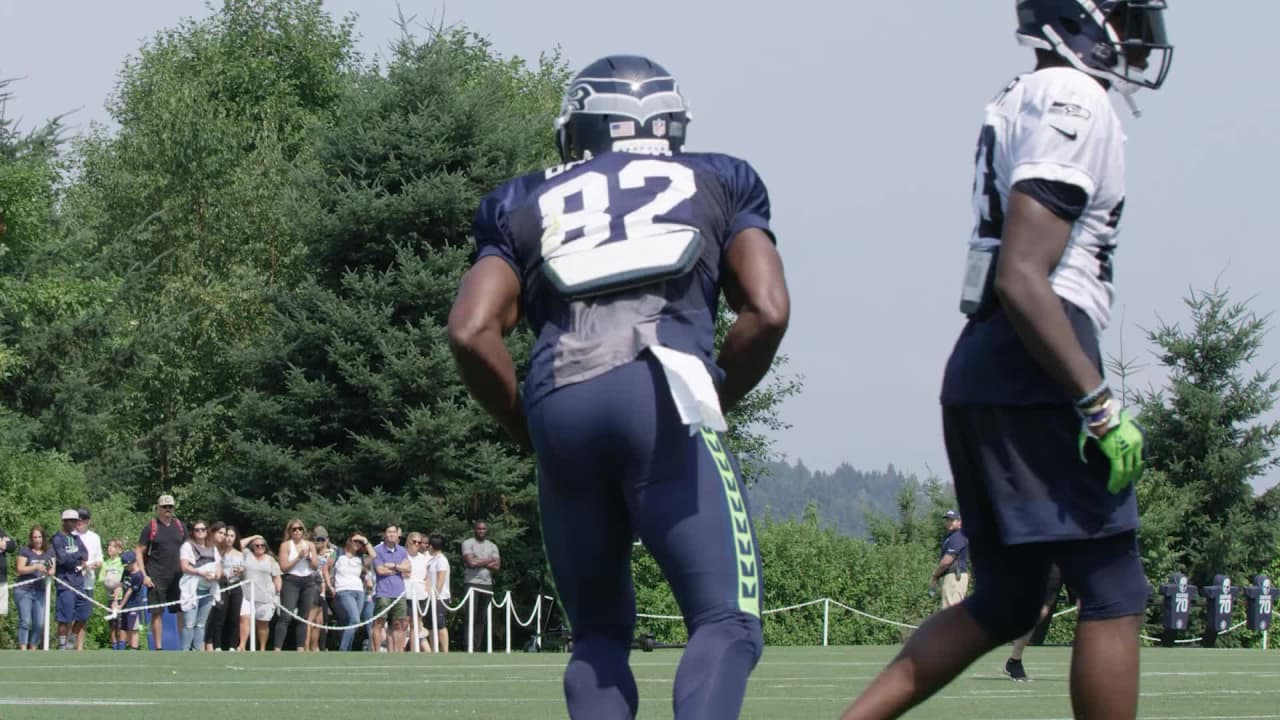 #SeahawksCamp Highlight: Russell Wilson Deep Pass To Amara Darboh