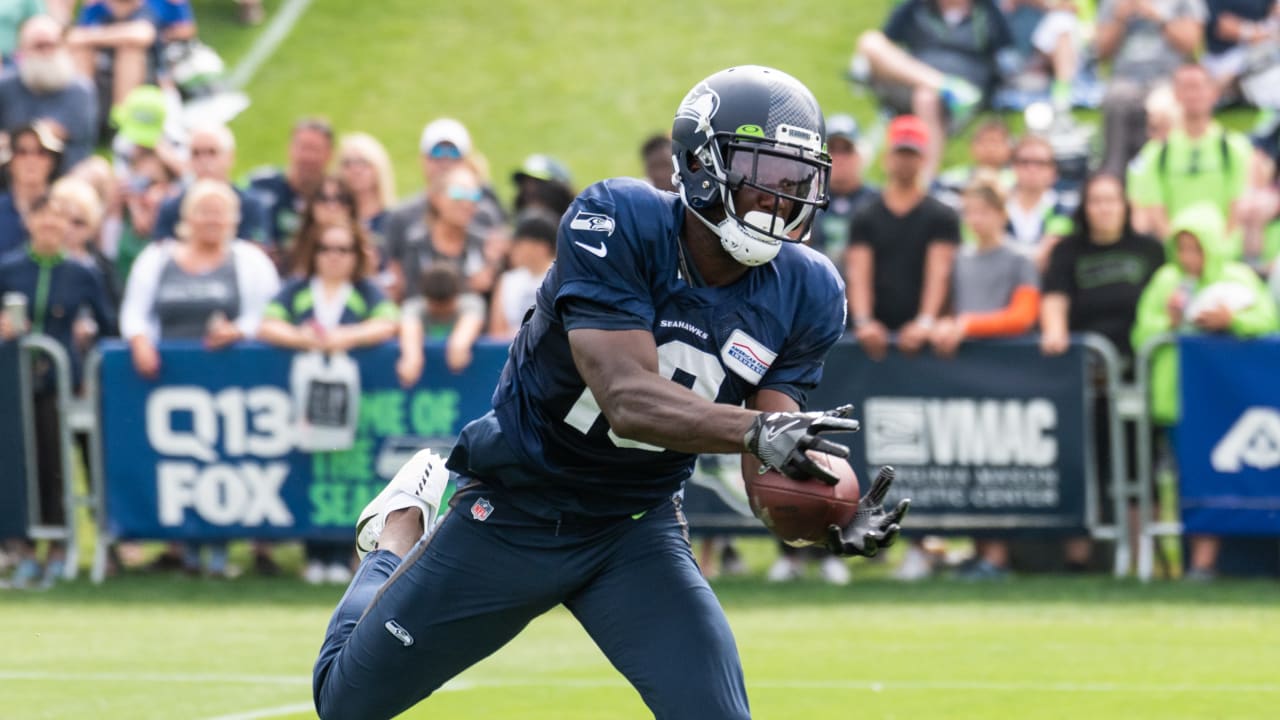 Seahawks Re-Sign WR Jaron Brown, Place TE Ed Dickson On Injured Reserve