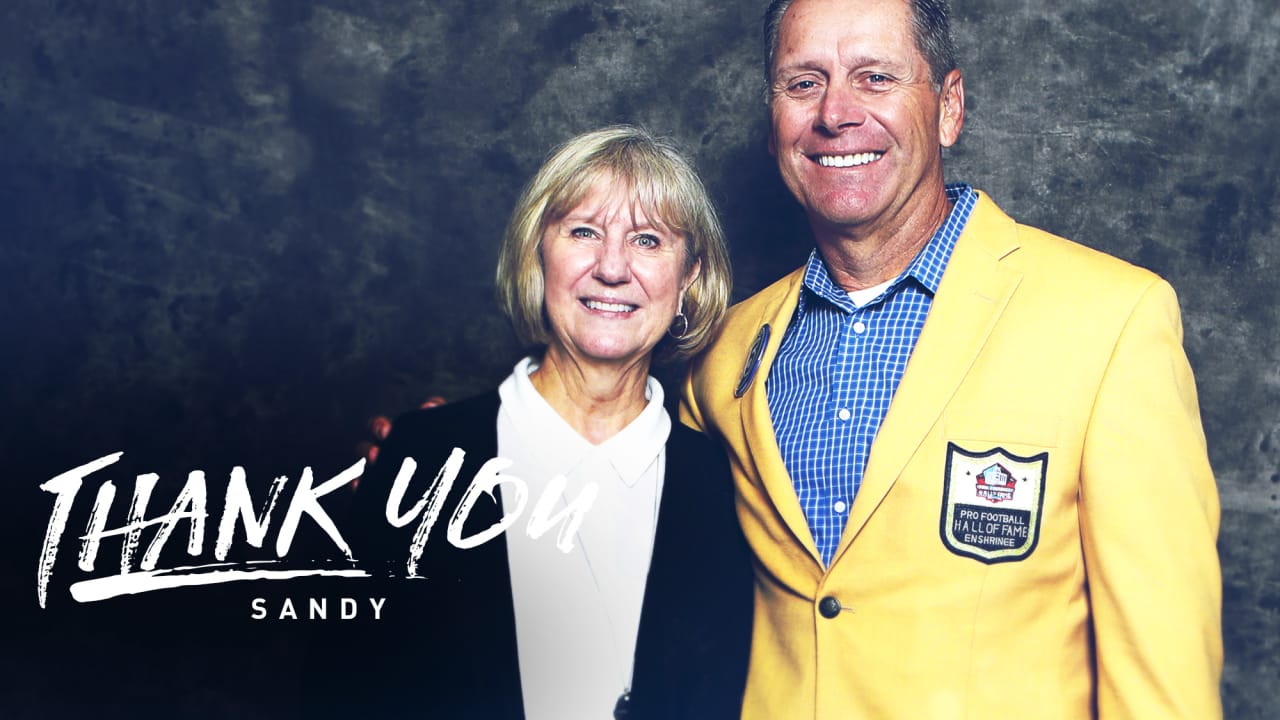 Seahawks React To Sandy Gregory's Retirement