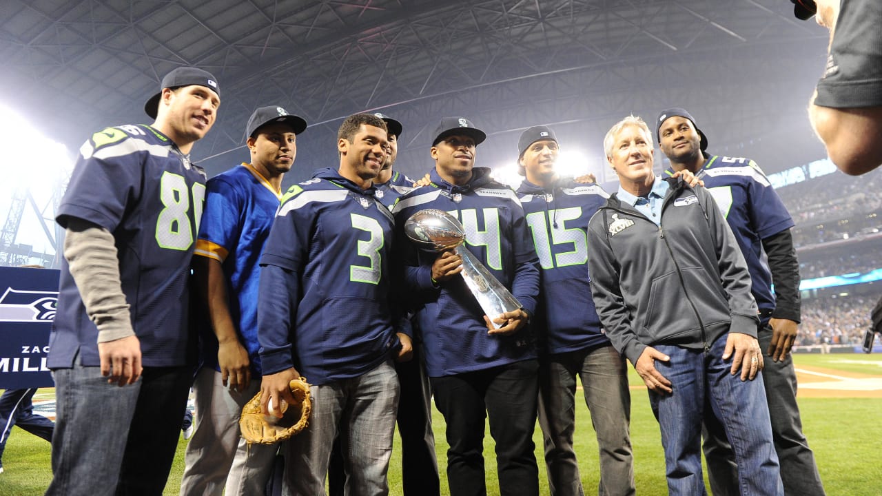 Photo Gallery - Seahawks Honored at Mariners Opener