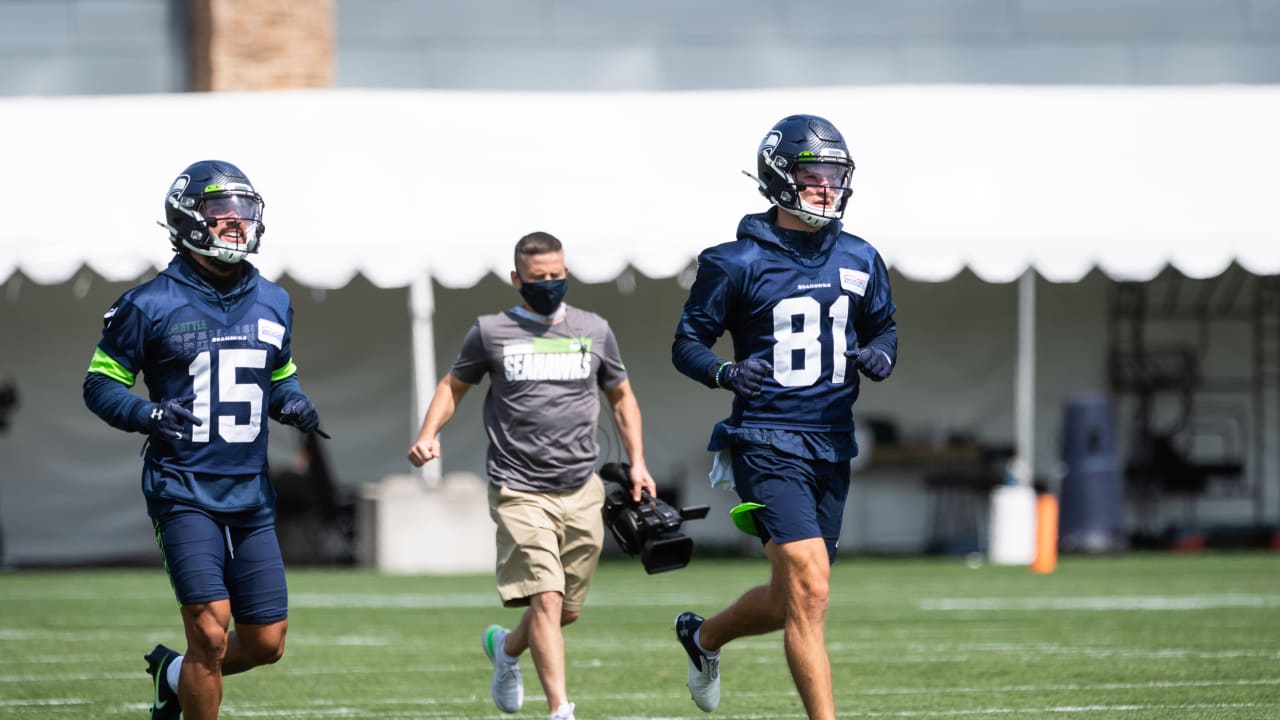 Seahawks Sign 12 to Reserve/Future Contracts