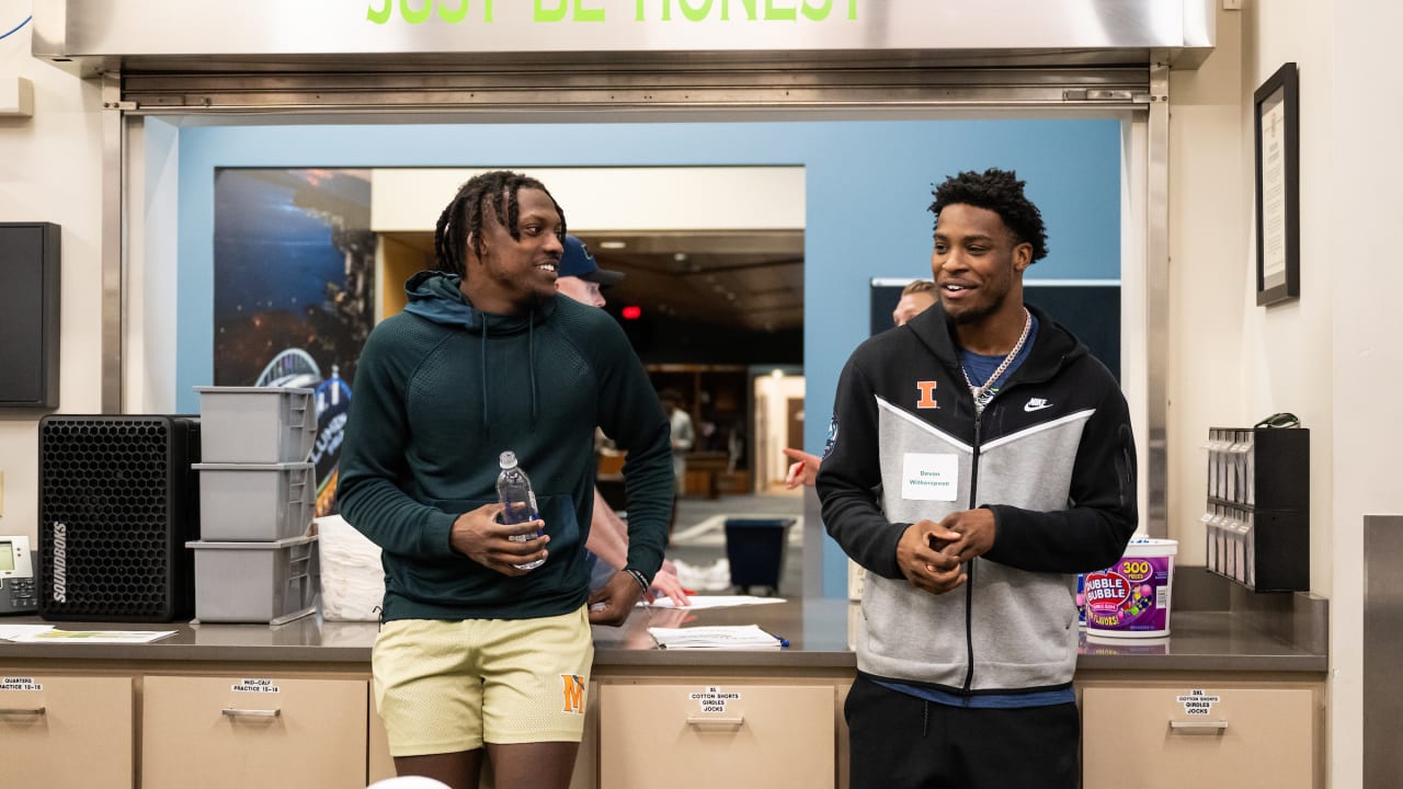PHOTOS: Seahawks Rookies Report To Virginia Mason Athletic Center For ...
