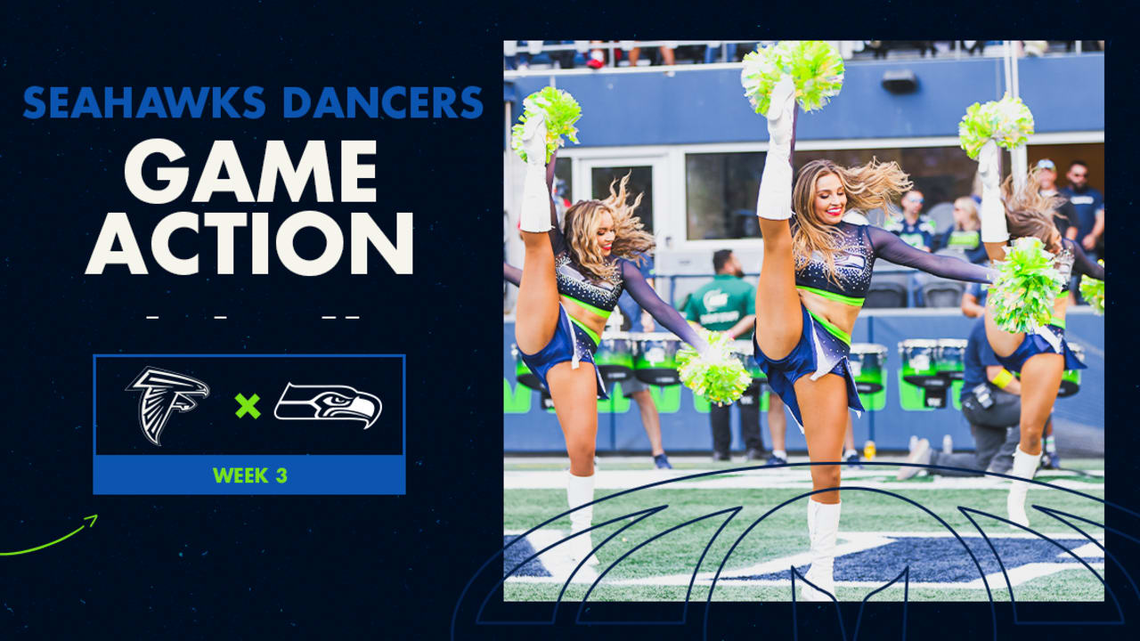 PHOTOS: Seahawks Dancers Perform During Week 3 vs. Falcons