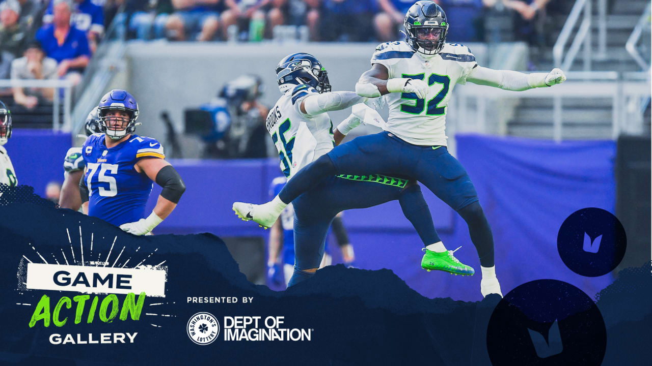 PHOTOS: Game Action - Seahawks At Vikings