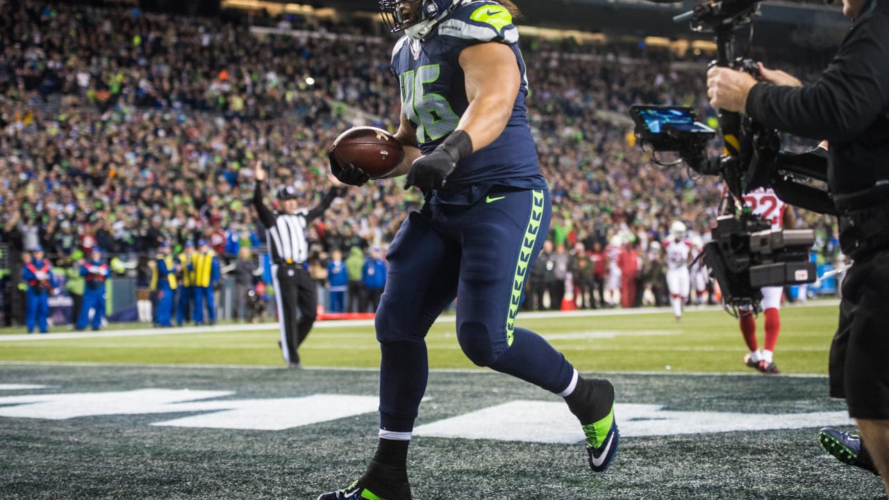 Seahawks Fullback Will Tukuafu Scores First Career Touchdown