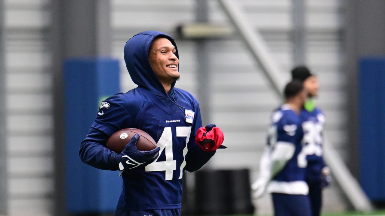 Seahawks Sign CB Andrew Whitaker, CB Chris Steele and OLB Levi Bell