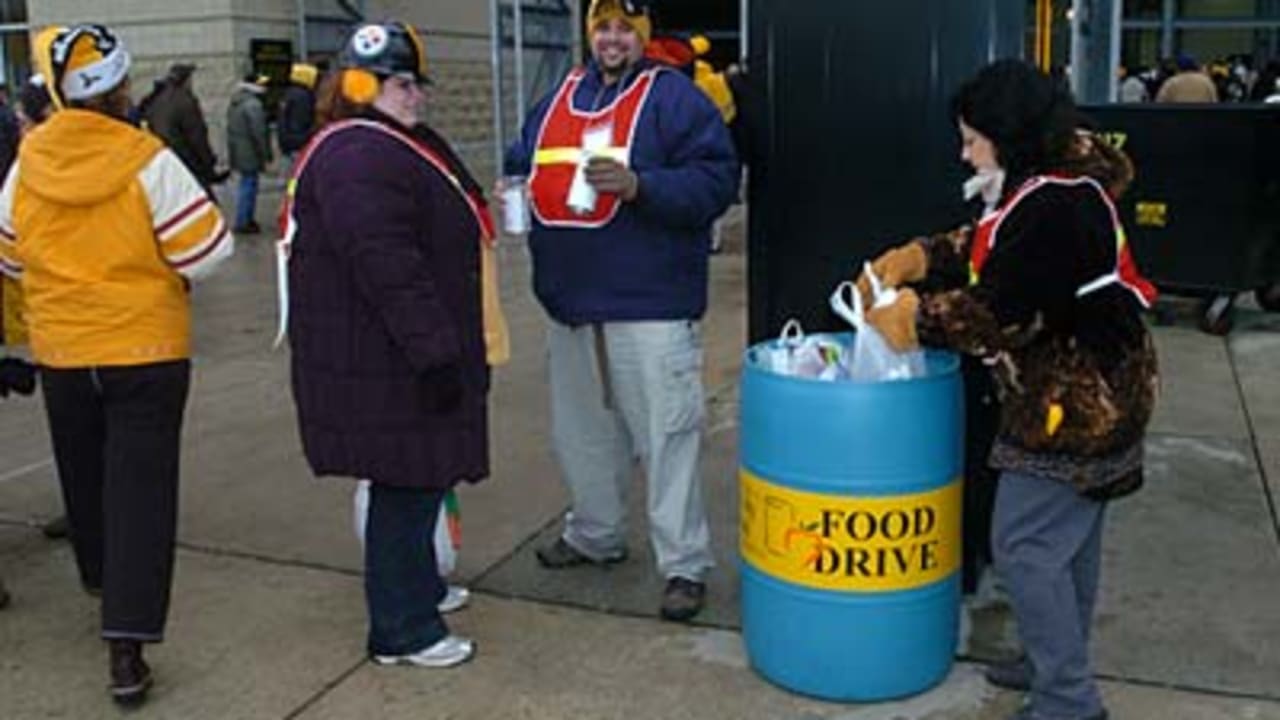 Steelers food drive helps tackle hunger