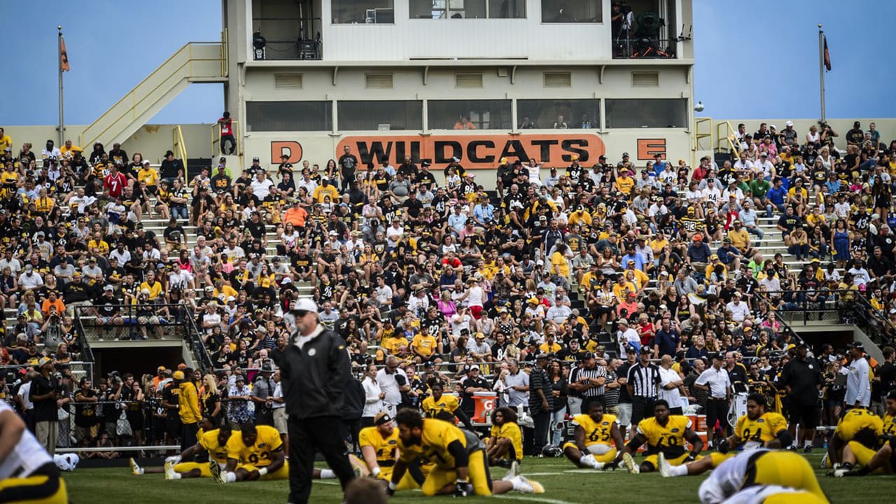 LIVE: 'Friday Night Lights'