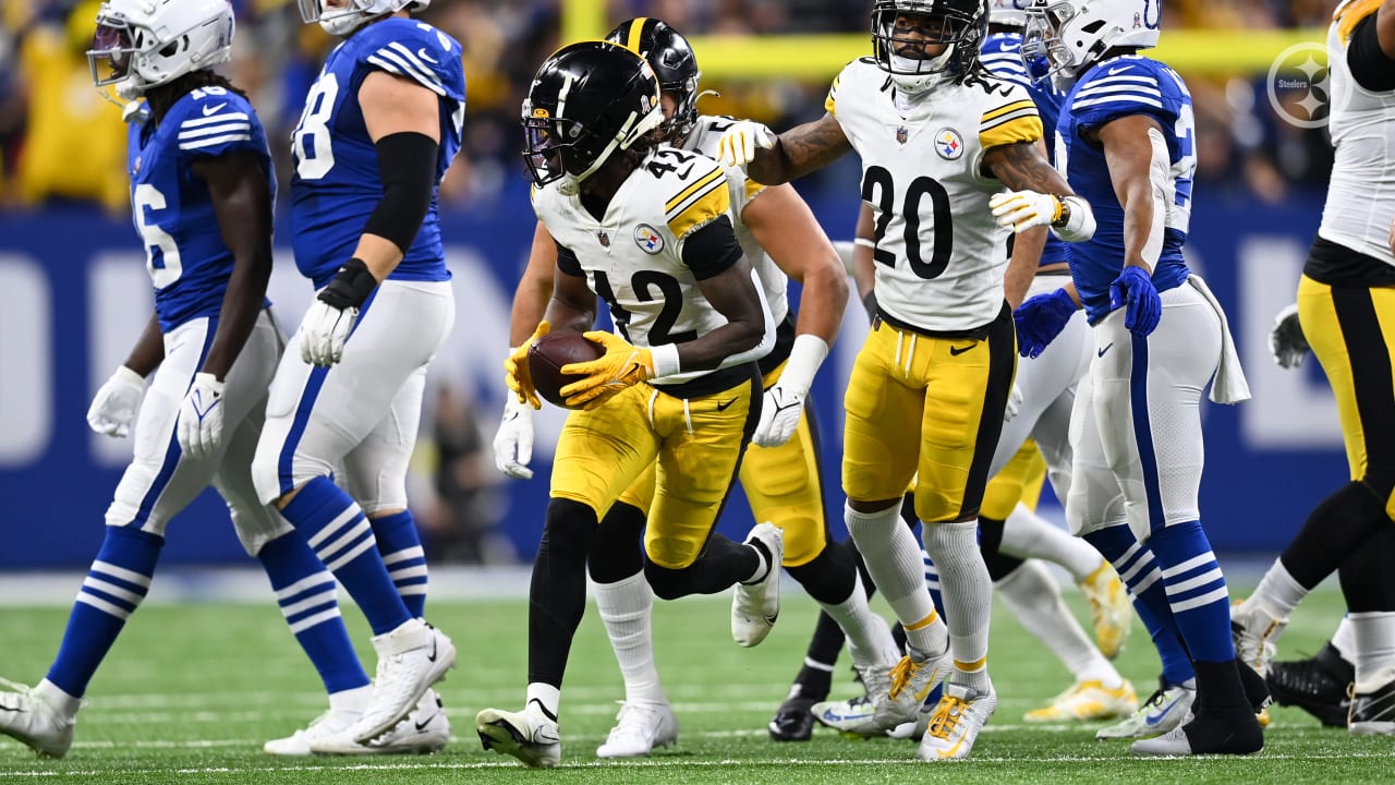 HIGHLIGHT: Pierre picks off Ryan