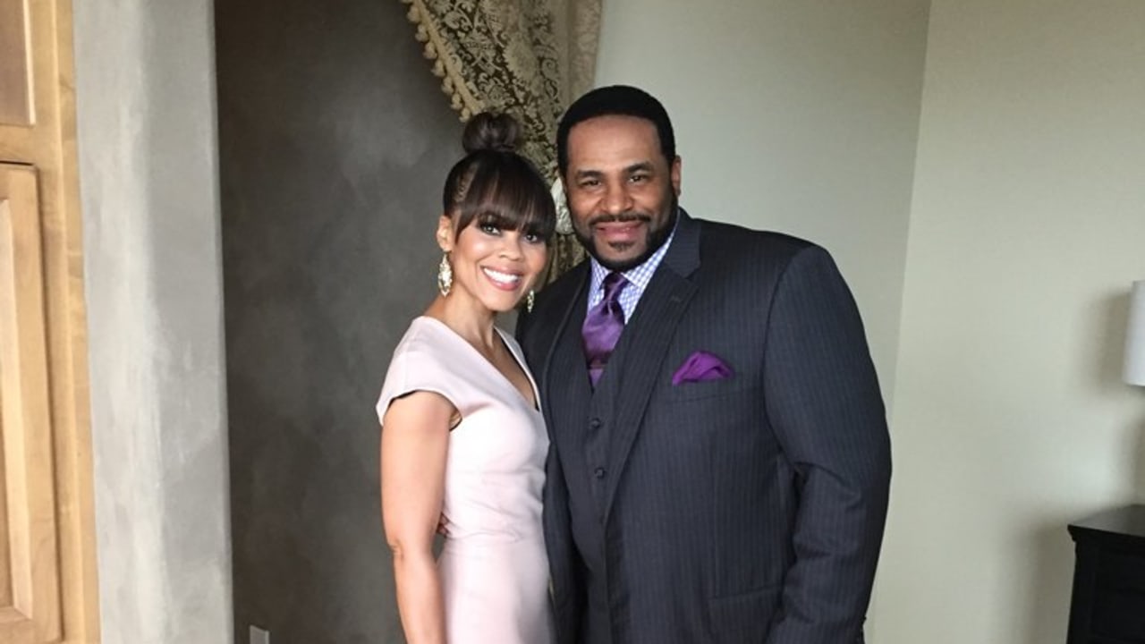 PHOTOS: Bettis - Behind the Scenes