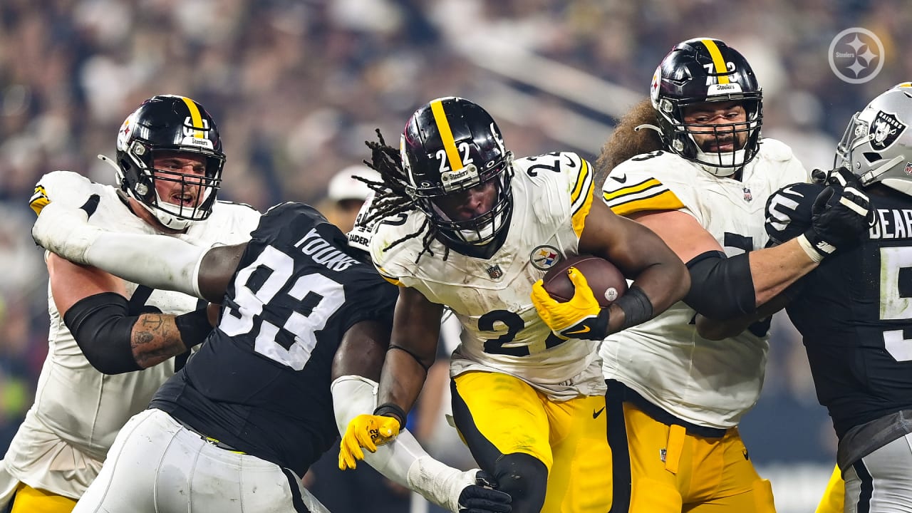 PHOTOS: Best of Week 3 at Raiders