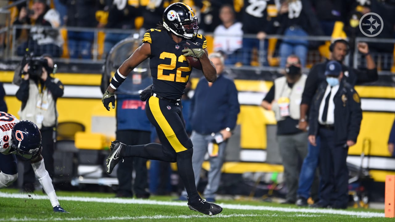 Highlight: Harris rushes for opening drive touchdown