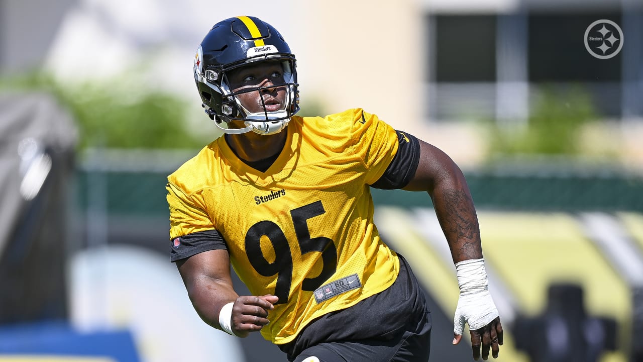 PHOTOS: Benton at rookie minicamp