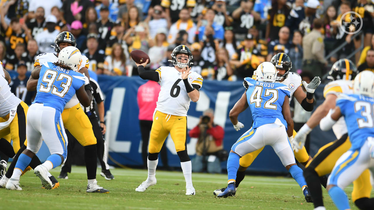 Steelers down Chargers, 24-17
